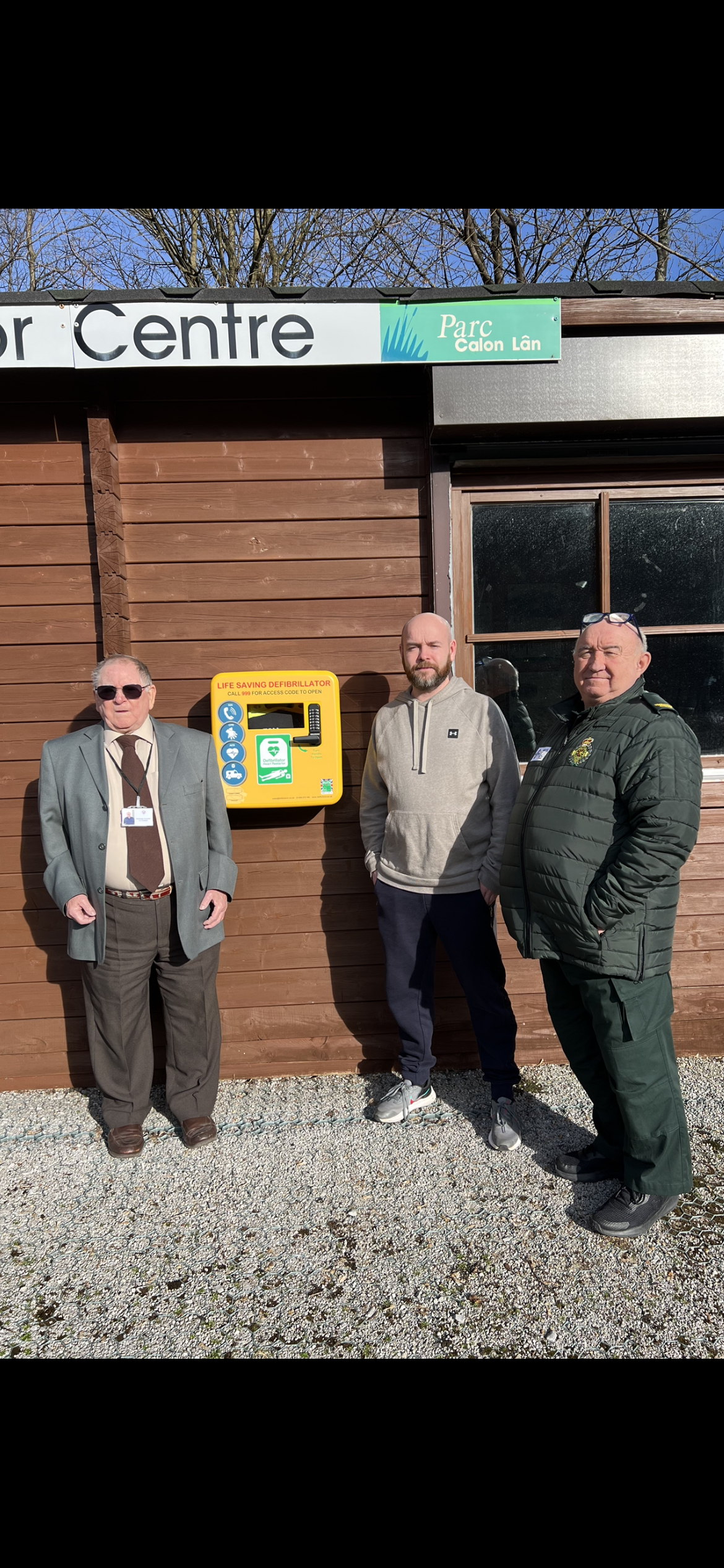 New Defibrillator Parc Calon Lan Visitor Centre - Gary Valley Community ...